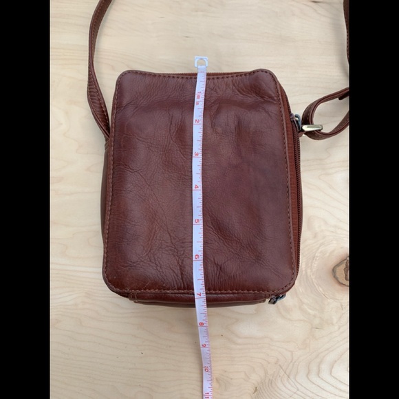 soft hide | Bags | Vintage Soft Hide Real Leather Crossbody Wallet ...